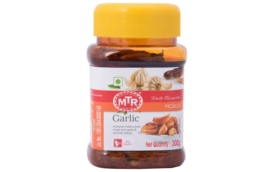 MTR Garlic Pickles Plastic Jar 300 grams - GoToChef